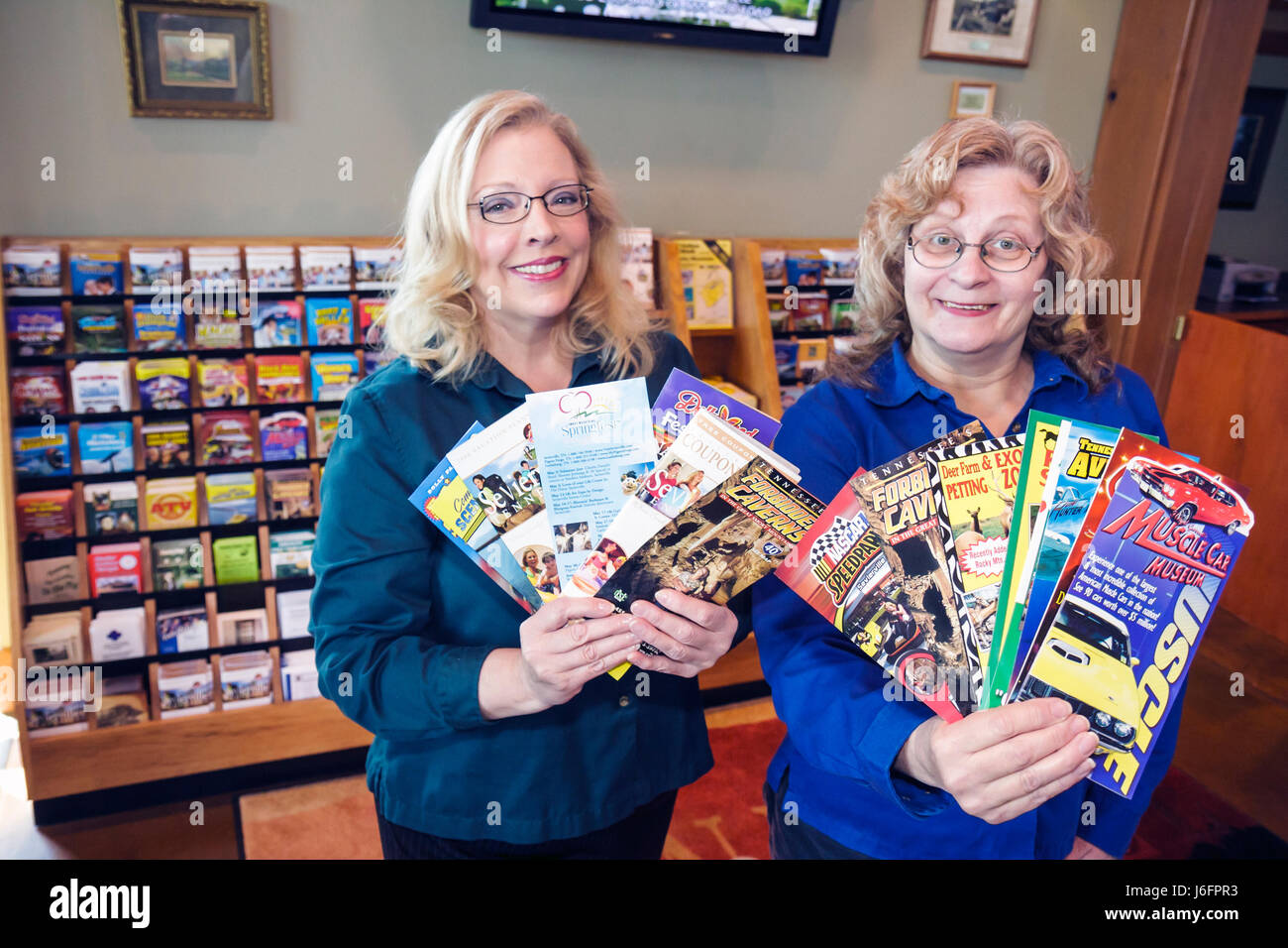 Sevierville Tennessee,Smoky Mountains,Chamber of Commerce Visitor ...