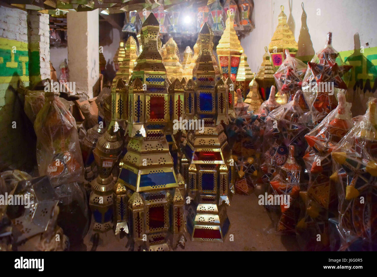 Cairo, Egypt. 21st May, 2017. Lanterns known as ''Fanous'' in Arabic ...