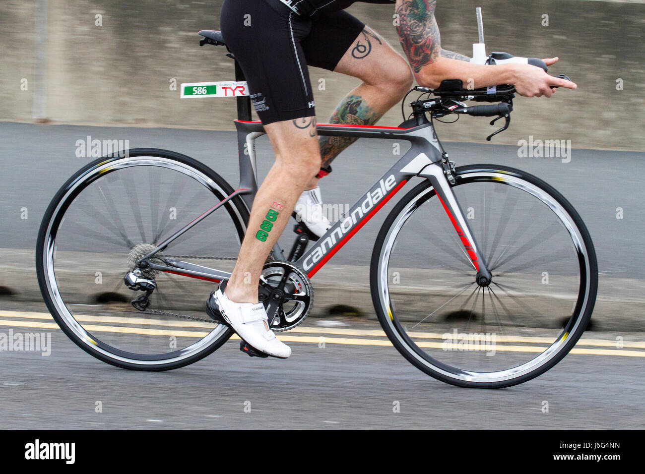 a carbon fibre lightweight bike bicycle cycling cyclist race racing ...