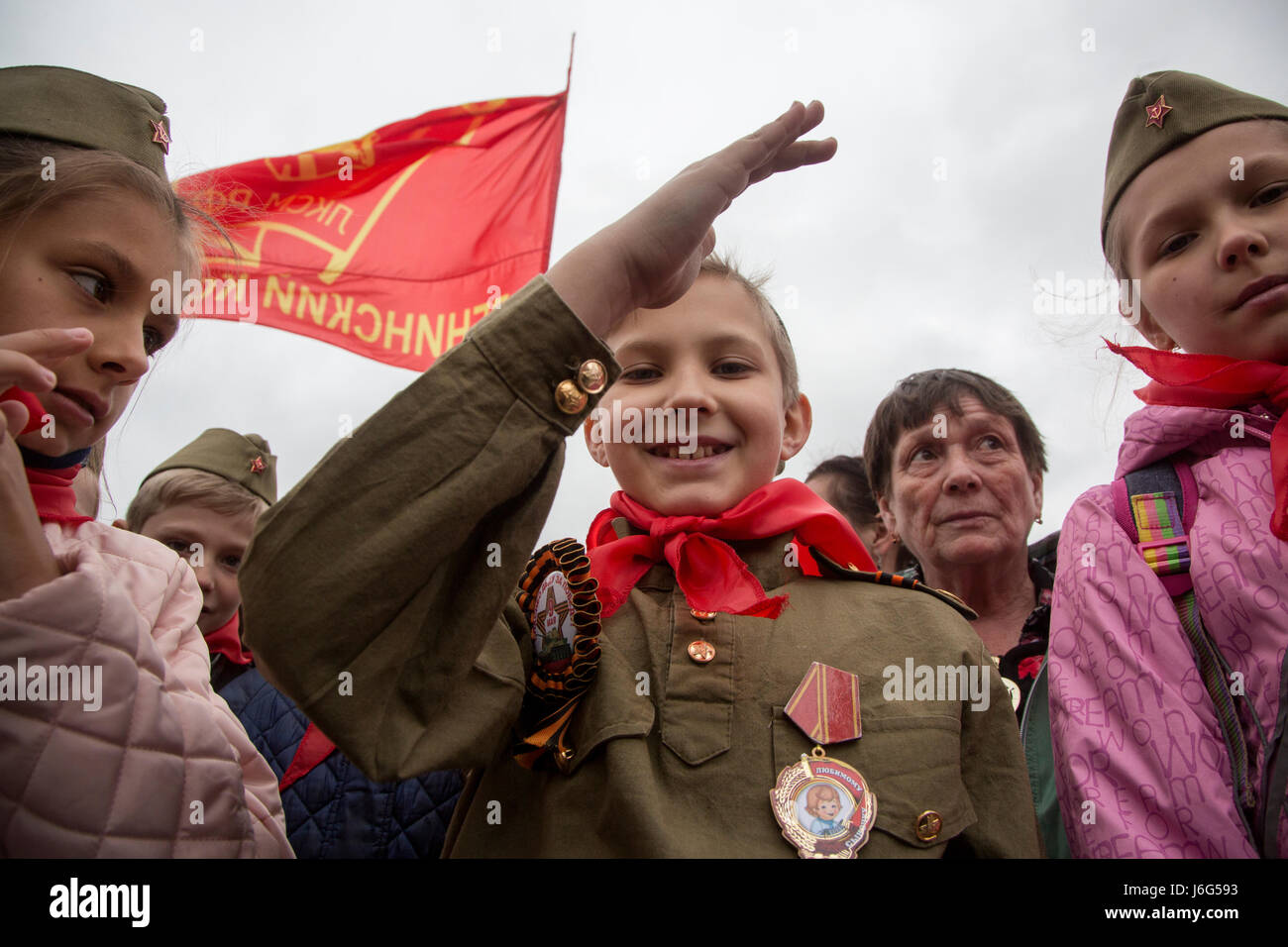 Moscow, Russia. 21st May, 2017. Children attend the official ceremony ...