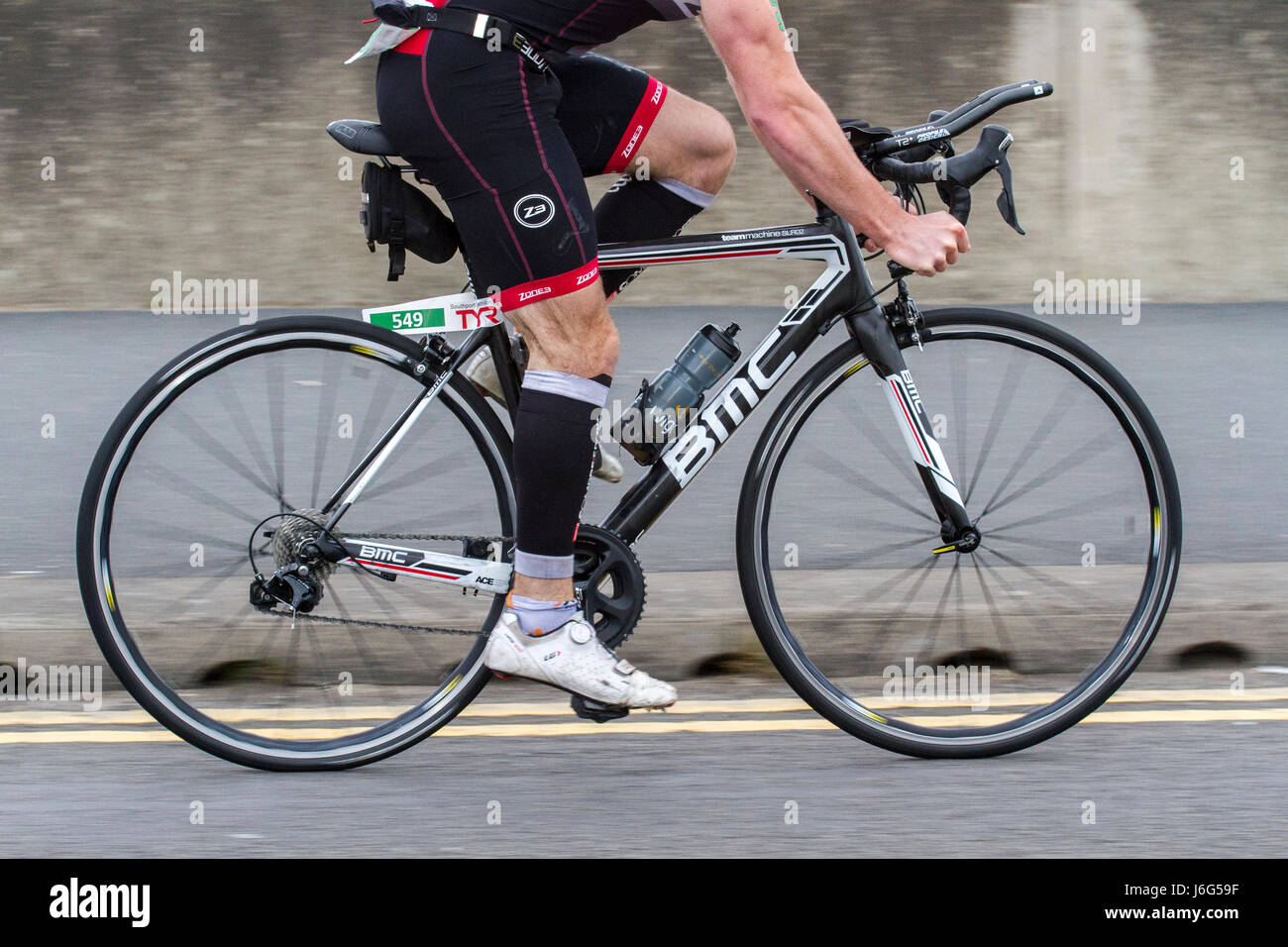 a carbon fibre lightweight bike bicycle cycling cyclist race racing ...