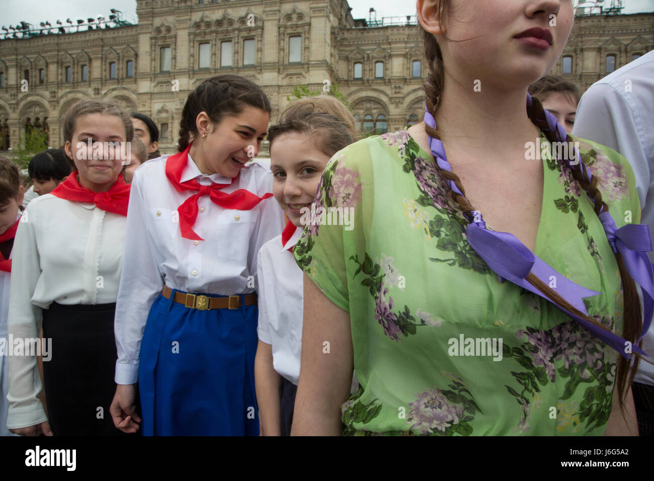 Moscow, Russia. 21st May, 2017. Children attend the official ceremony ...