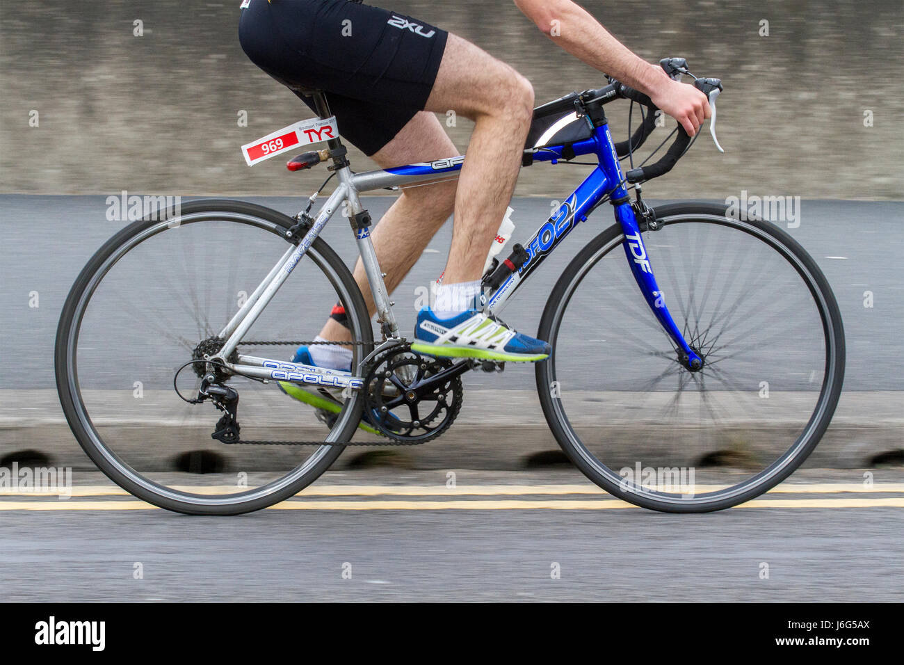 a carbon fibre lightweight bike bicycle cycling cyclist race racing ...