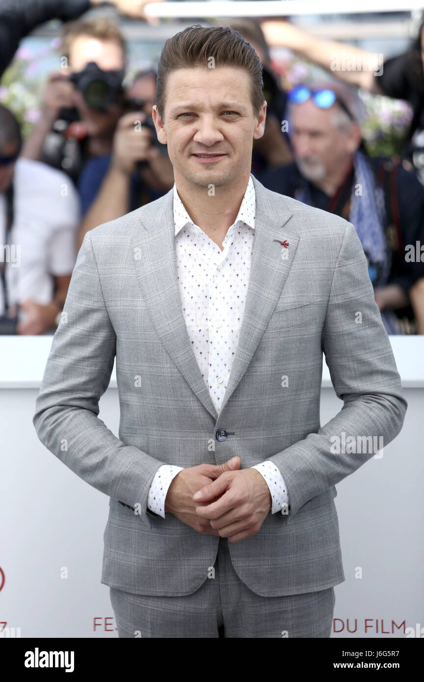 Cannes, France. 20th May, 2017. Jeremy Renner at the 'Wind River ...