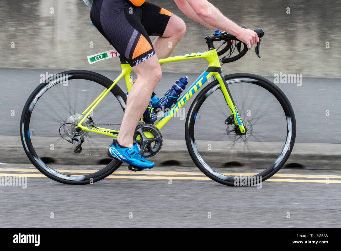 a carbon fibre lightweight bike bicycle cycling cyclist race racing ...