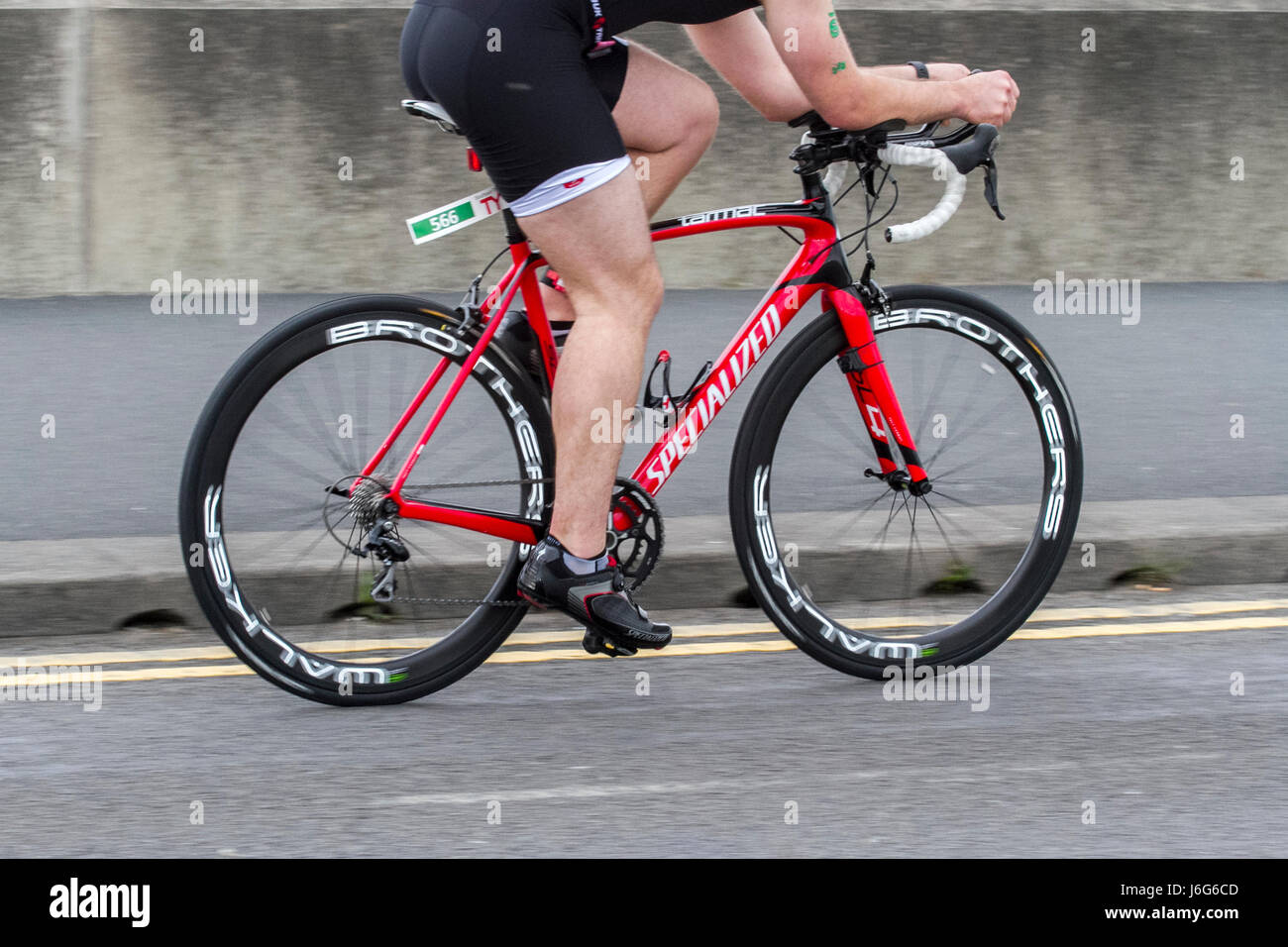 a carbon fibre lightweight bike bicycle cycling cyclist race racing ...