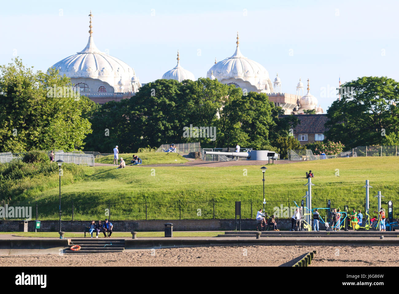 Gravesend, Kent, United Kingdom. 21st May, 2017. People enjoy the ...