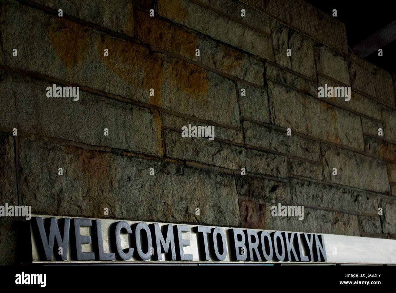 stone wall brooklyn welcome sign stone usa wall america brooklyn ...