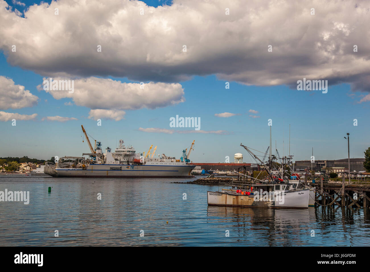 Portsmouth New Hampshire harbor Stock Photo - Alamy