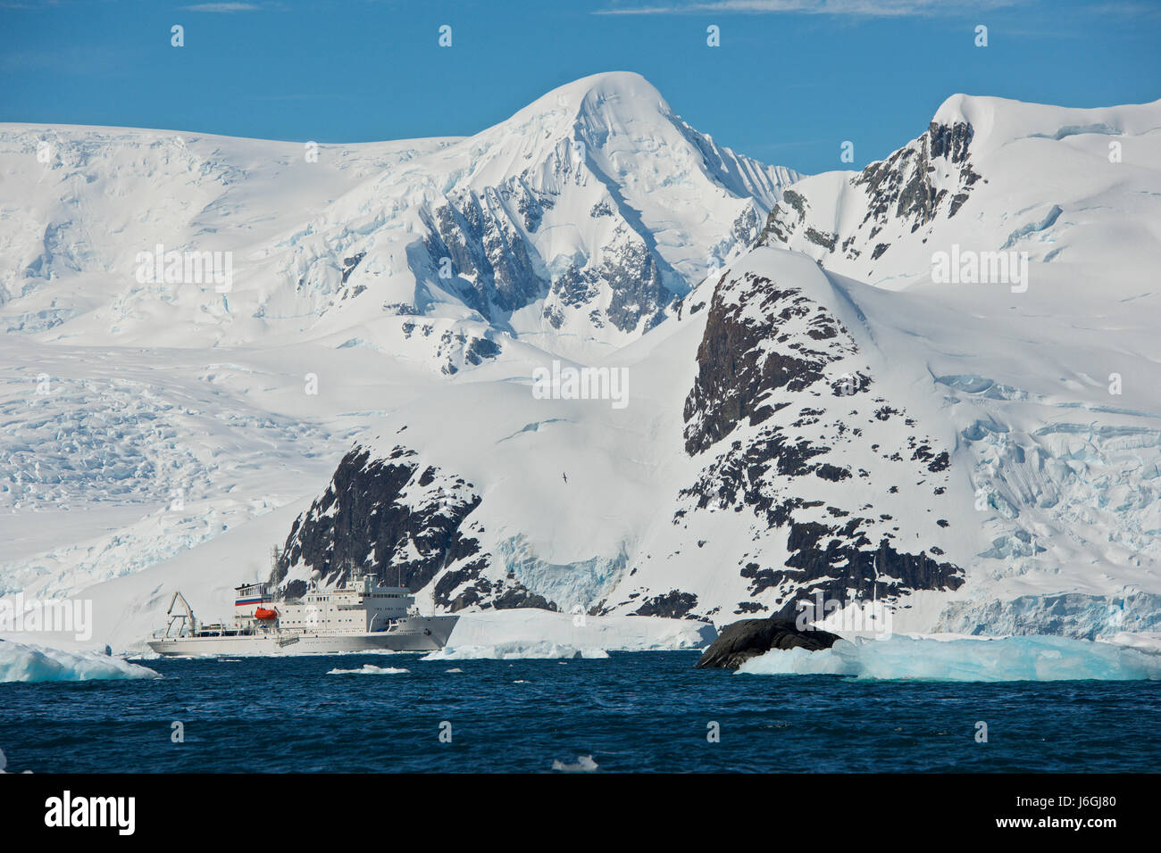 Cruise ship, Antarctica Stock Photo - Alamy
