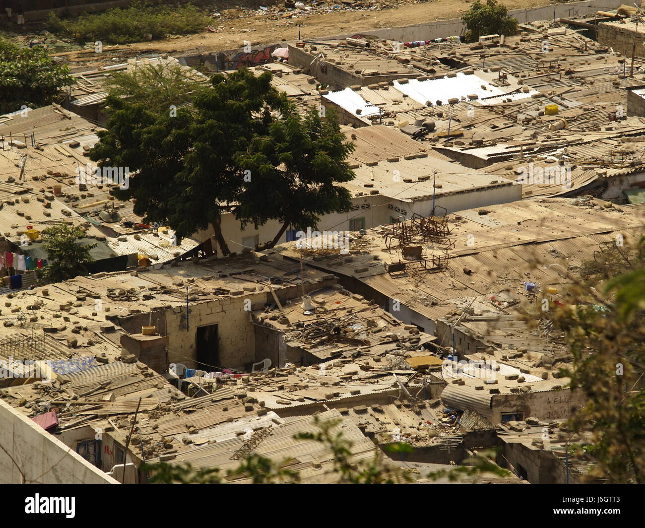Slum luanda hi-res stock photography and images - Alamy