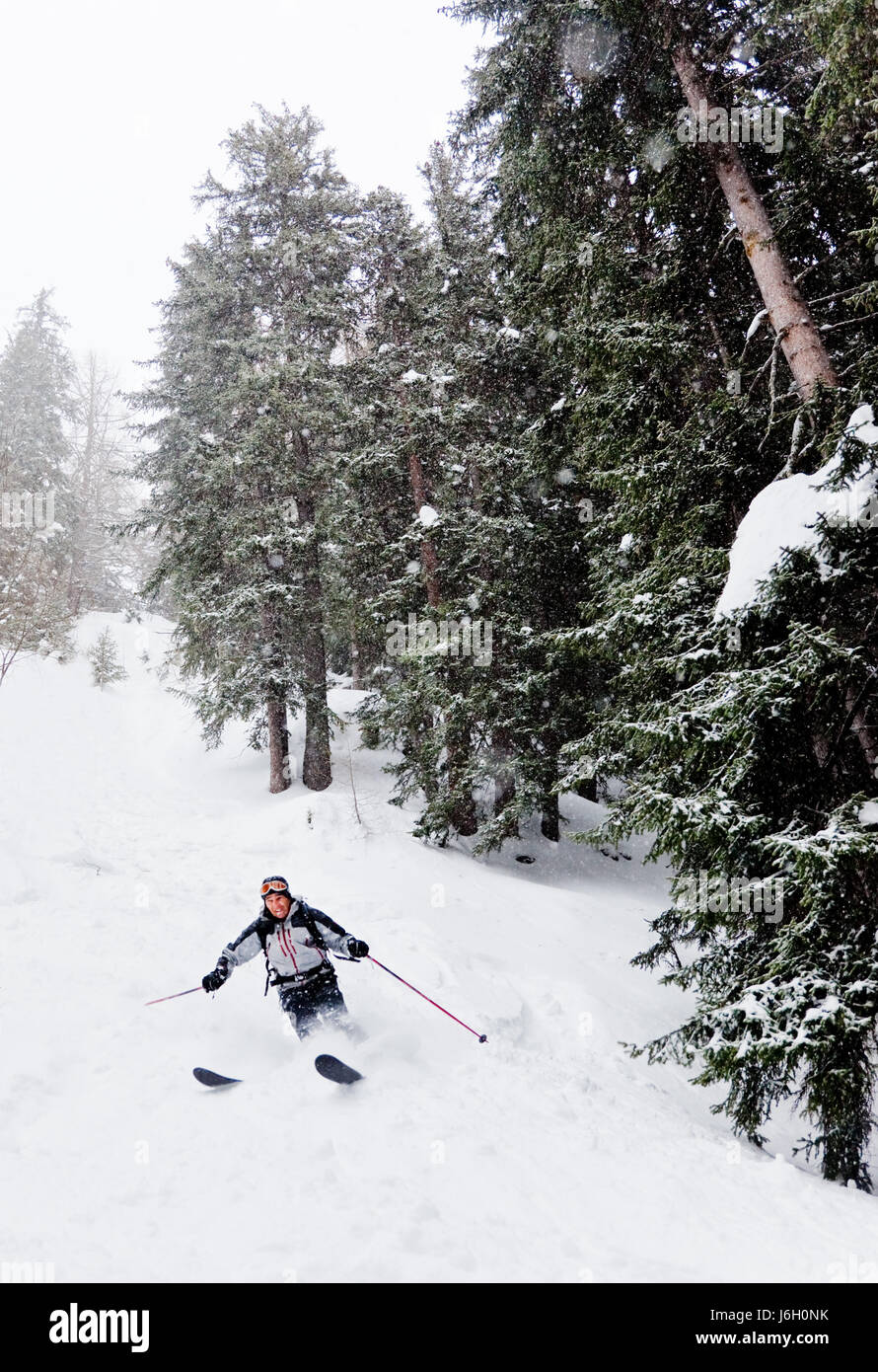 snow coke cocaine material drug anaesthetic addictive drug slope ski ...