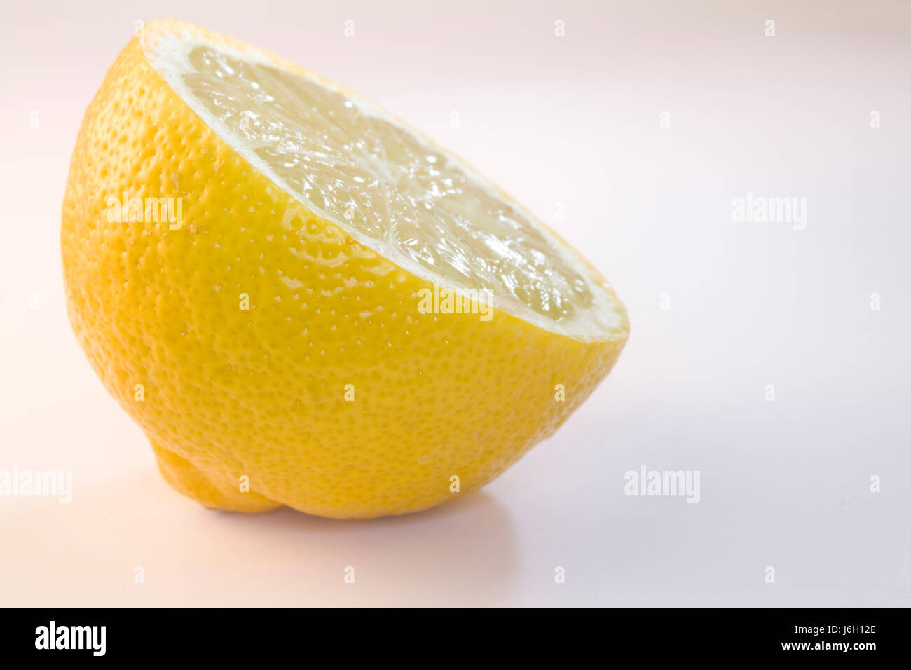 half a lemon Stock Photo - Alamy