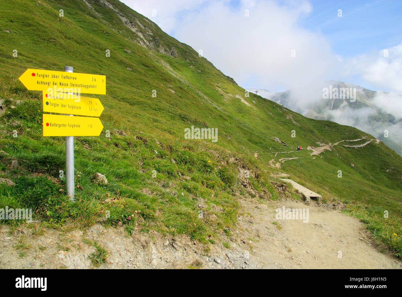 sign signal hike go hiking ramble direction signpost path way migrate ...