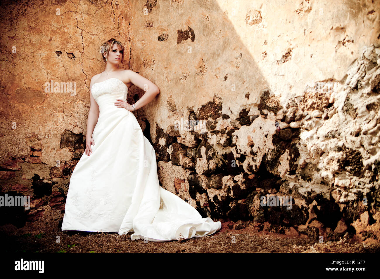 bride in ruin iv Stock Photo - Alamy