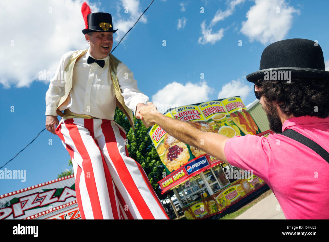 Tall man hi-res stock photography and images - Alamy