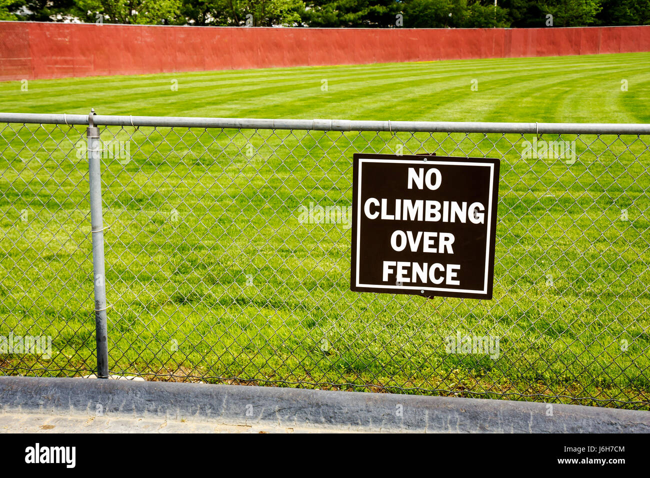 No climbing over fence hi-res stock photography and images - Alamy