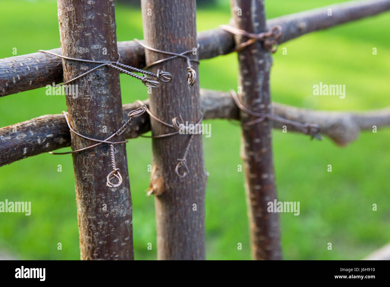 fence bound tied browse wattling garden nostalgia fence metal ...