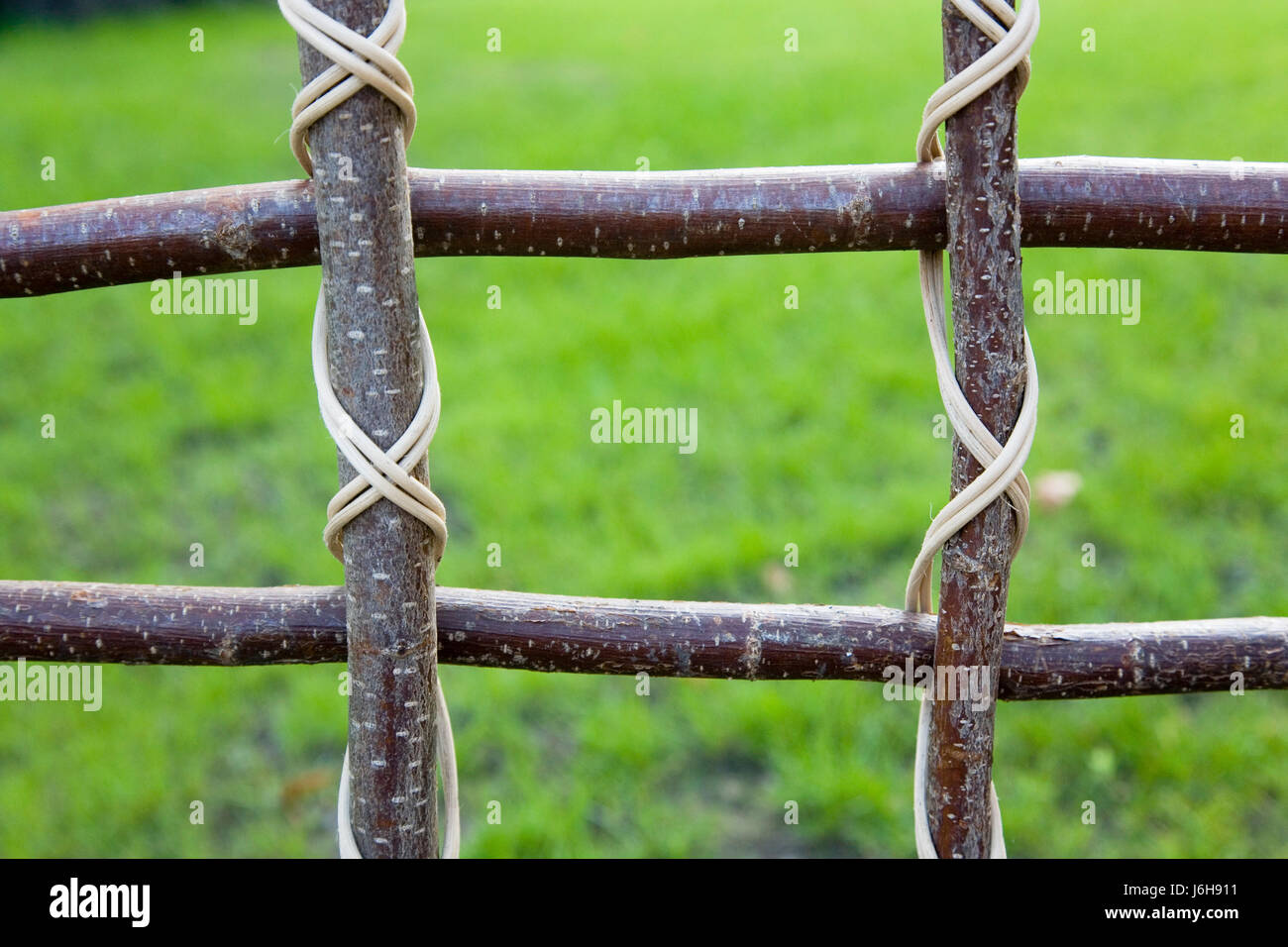 garden fences plaited braided handicraft gardens garden fence business ...