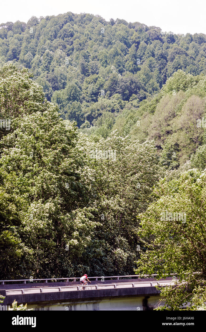 Blue ridge parkway biking hi-res stock photography and images - Alamy
