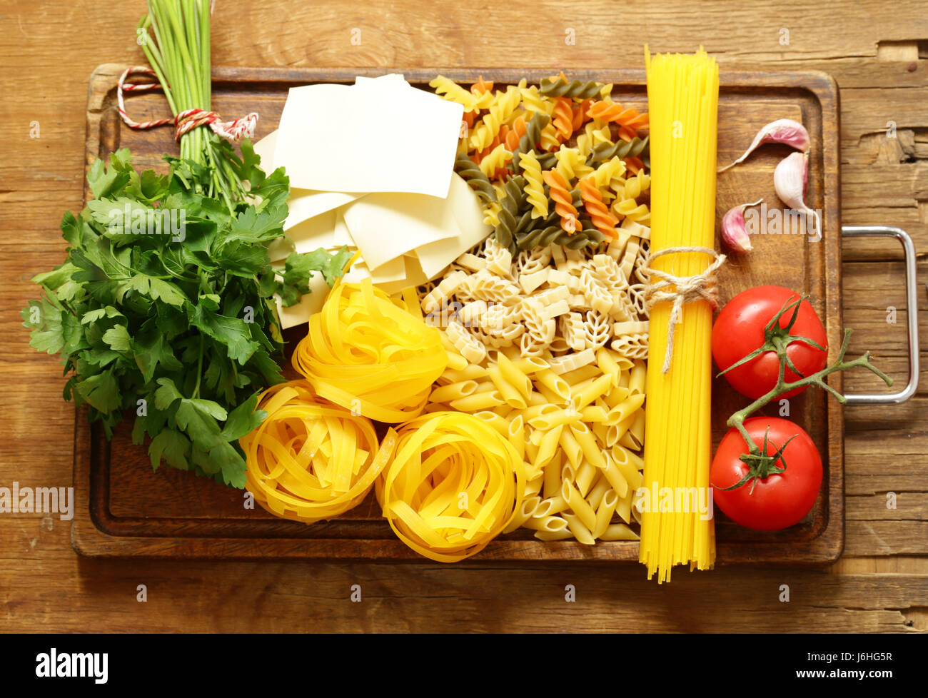 Various types of pasta (spaghetti, penne, fusilli Stock Photo - Alamy