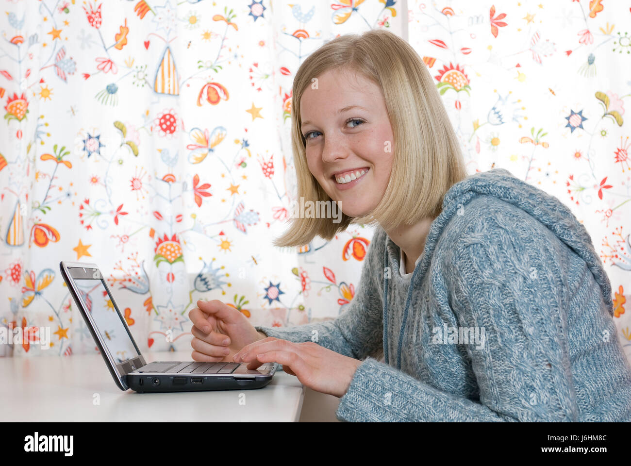 laptop notebook computers computer laugh laughs laughing twit giggle ...