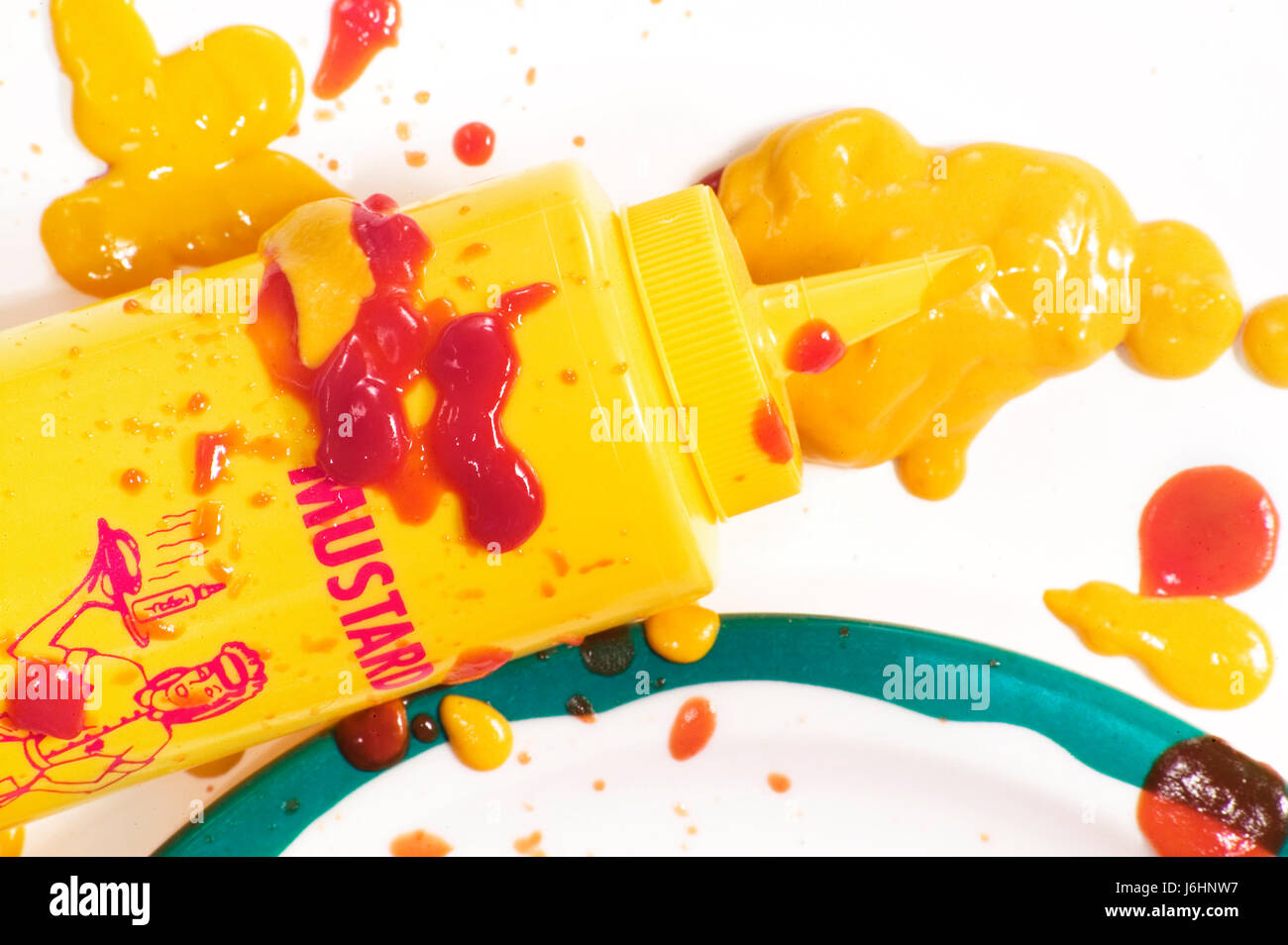 condiment waitress confusion mess mustard bottle squirt food dish meal ...