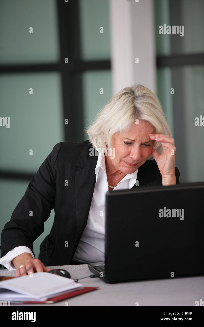 sad panic front view frightened seniors senior citizens the elderly ...