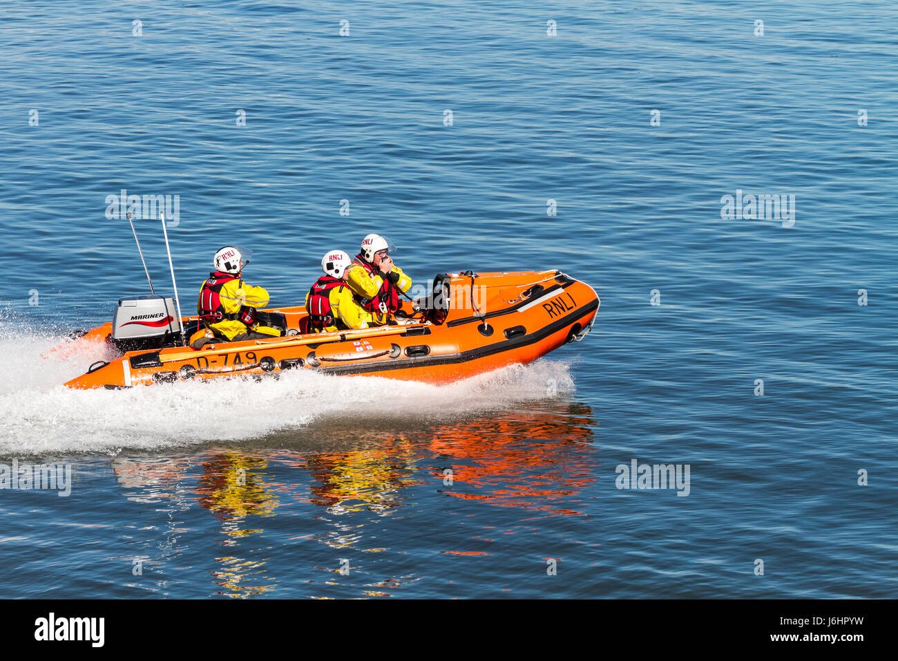 British coast guard hi-res stock photography and images - Alamy