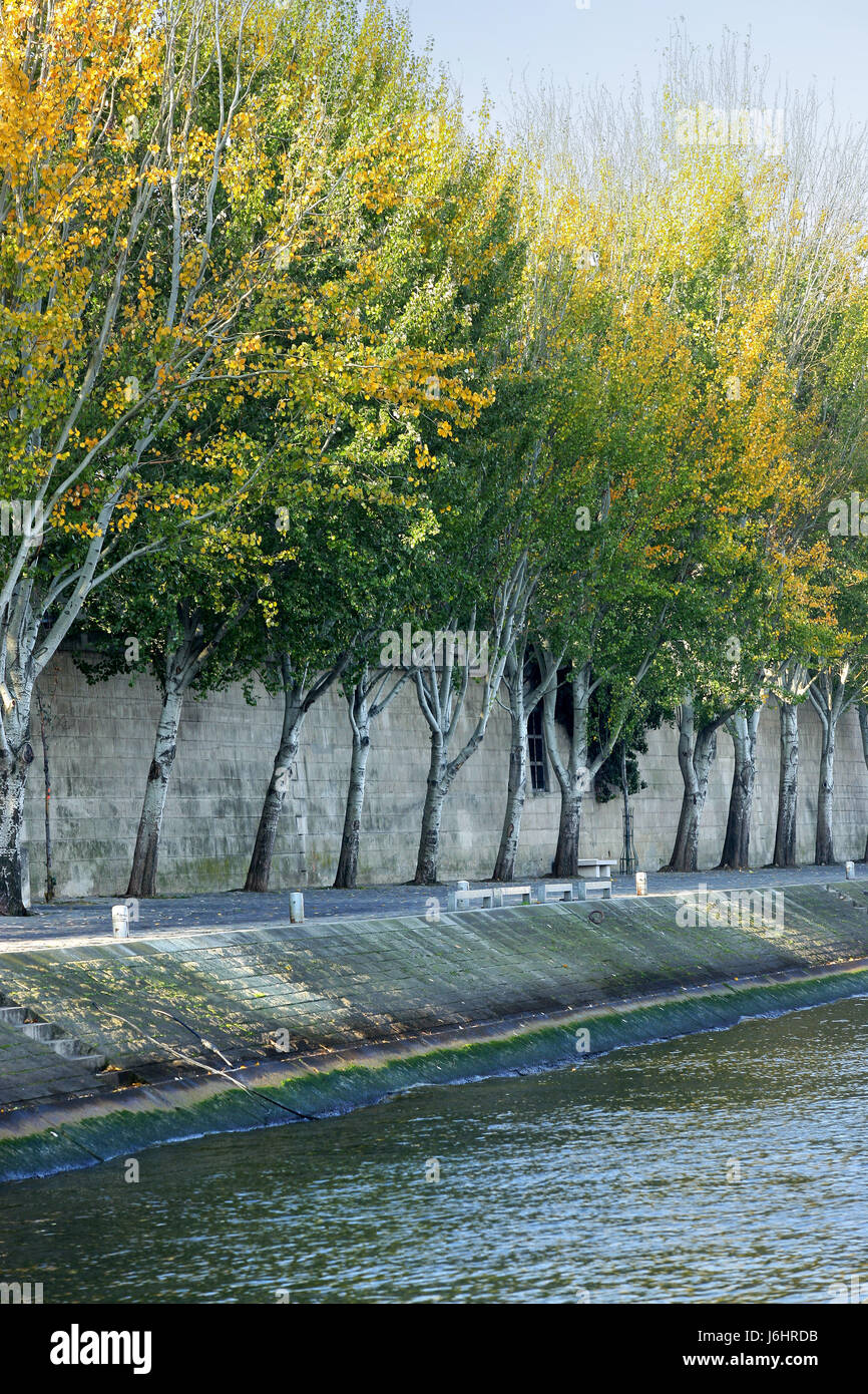 city,town,paris,france,docks,river,water,bords de seine Stock Photo - Alamy