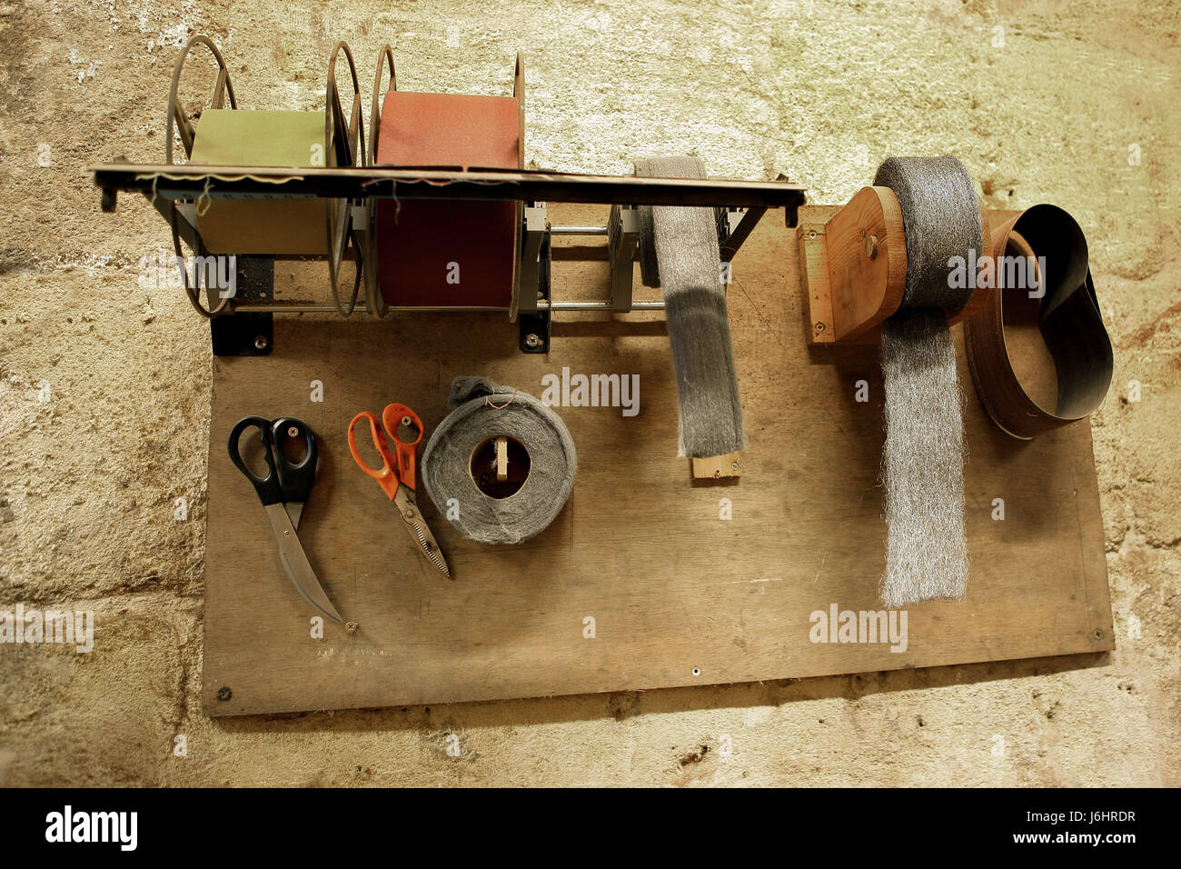 object objects wool scissors scissor chisel papers rolls sandpaper ...