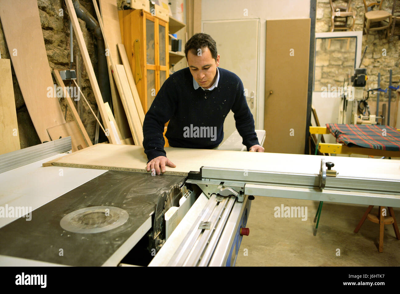 job character crafts professional craftsman tradesman handicraftsman ...