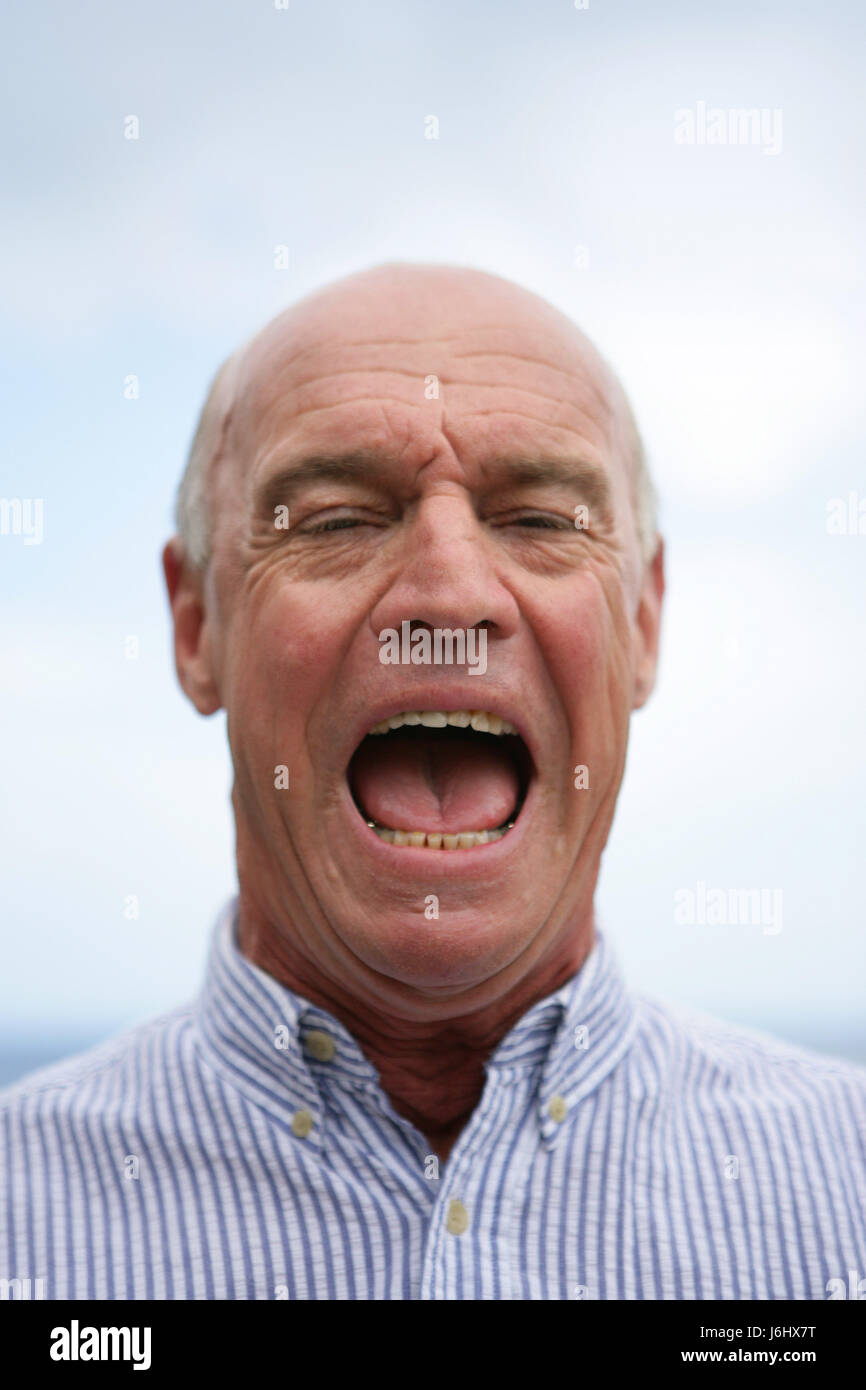 front view seniors senior citizens the elderly elderly people elderly ...