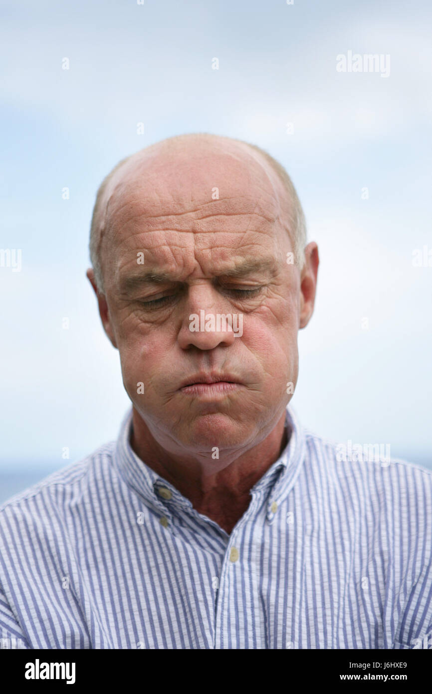 front view seniors senior citizens the elderly elderly people elderly ...