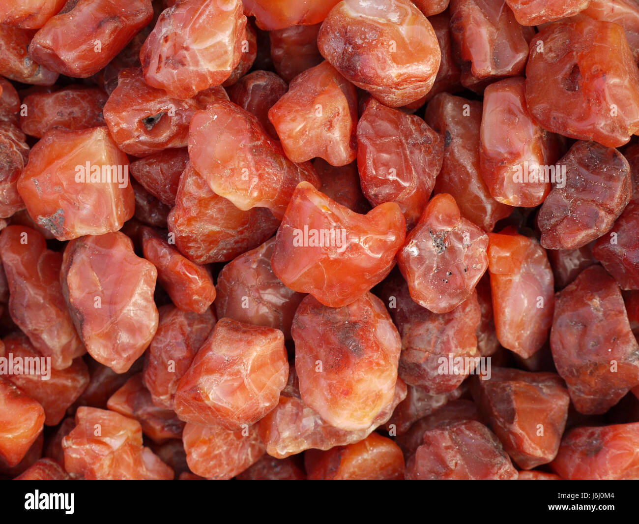 quartz crystals cornelian dark red darkred minerals puce ferric oxide ...