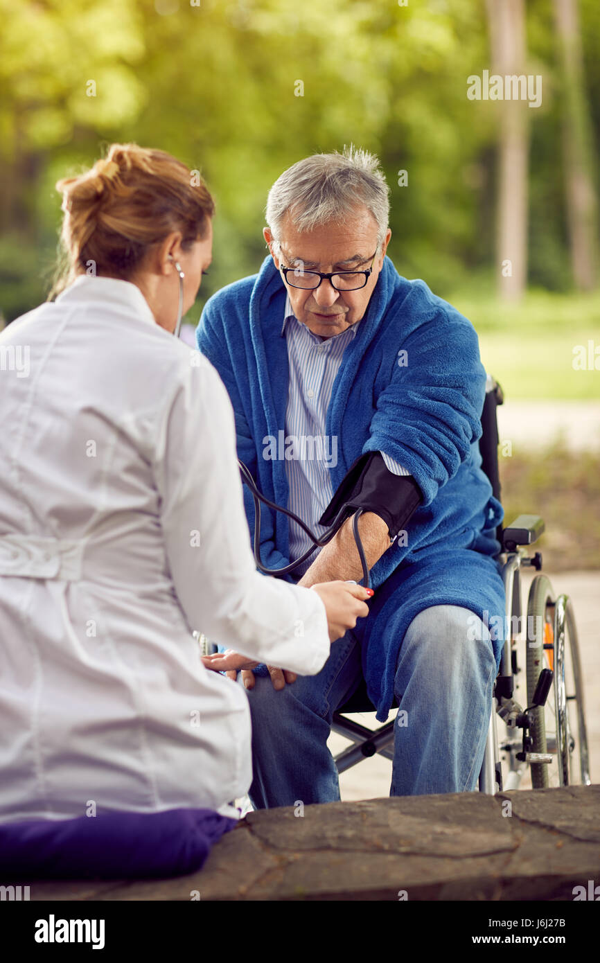 Nursing assessment hi-res stock photography and images - Alamy