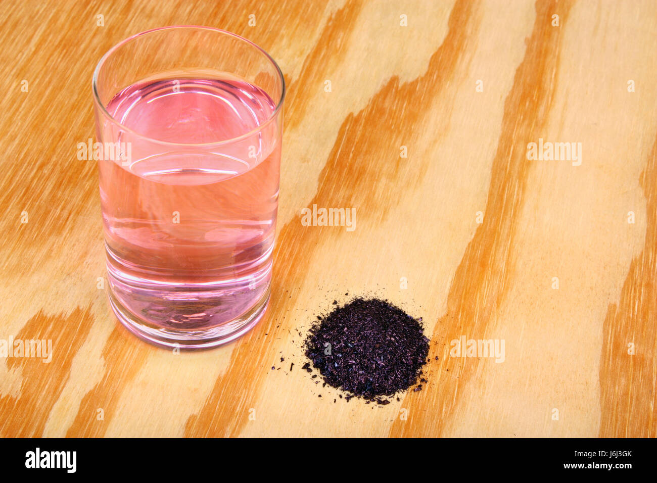 Potassium permanganate crystals hi-res stock photography and images - Alamy