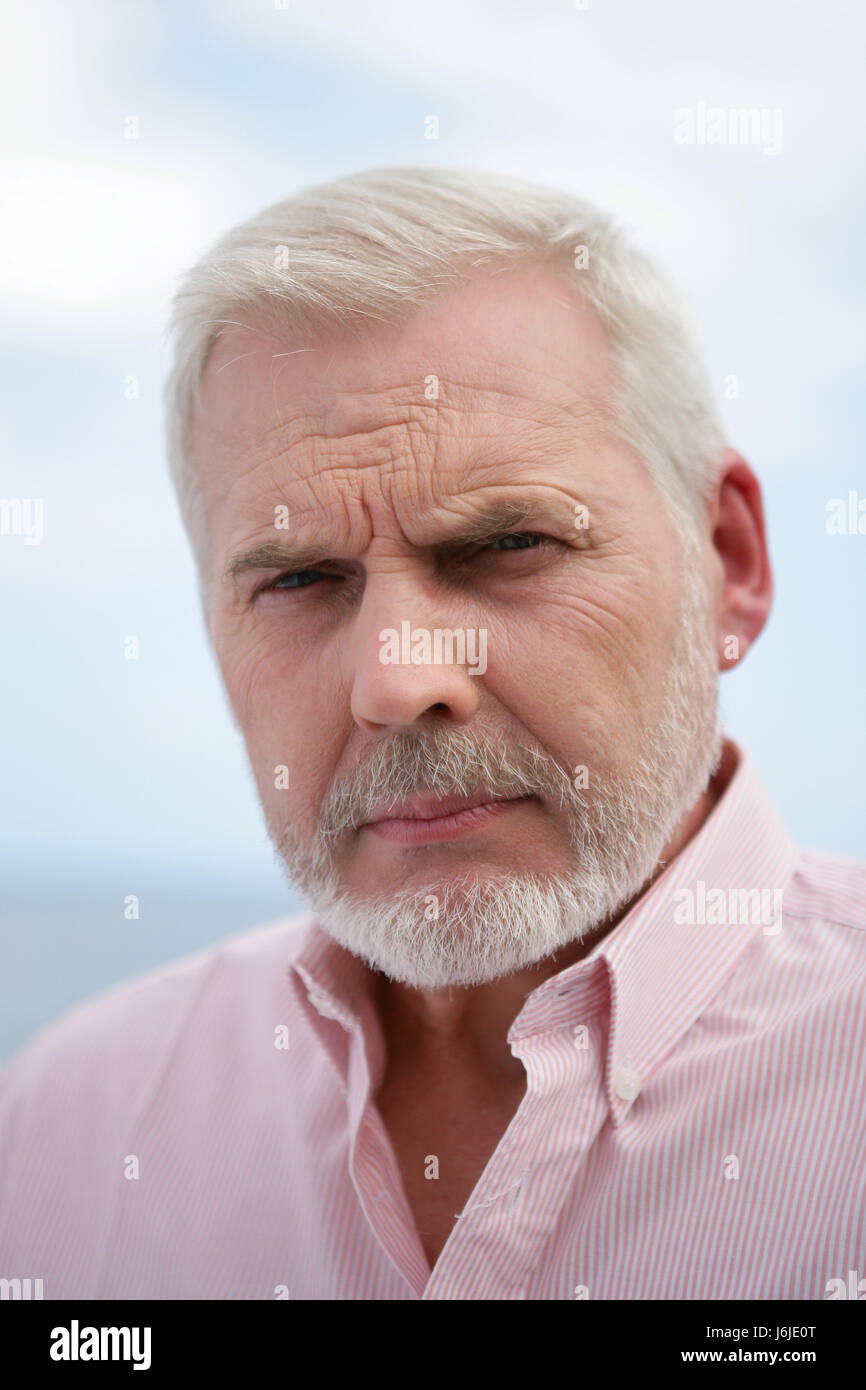 front view seniors senior citizens the elderly elderly people elderly ...