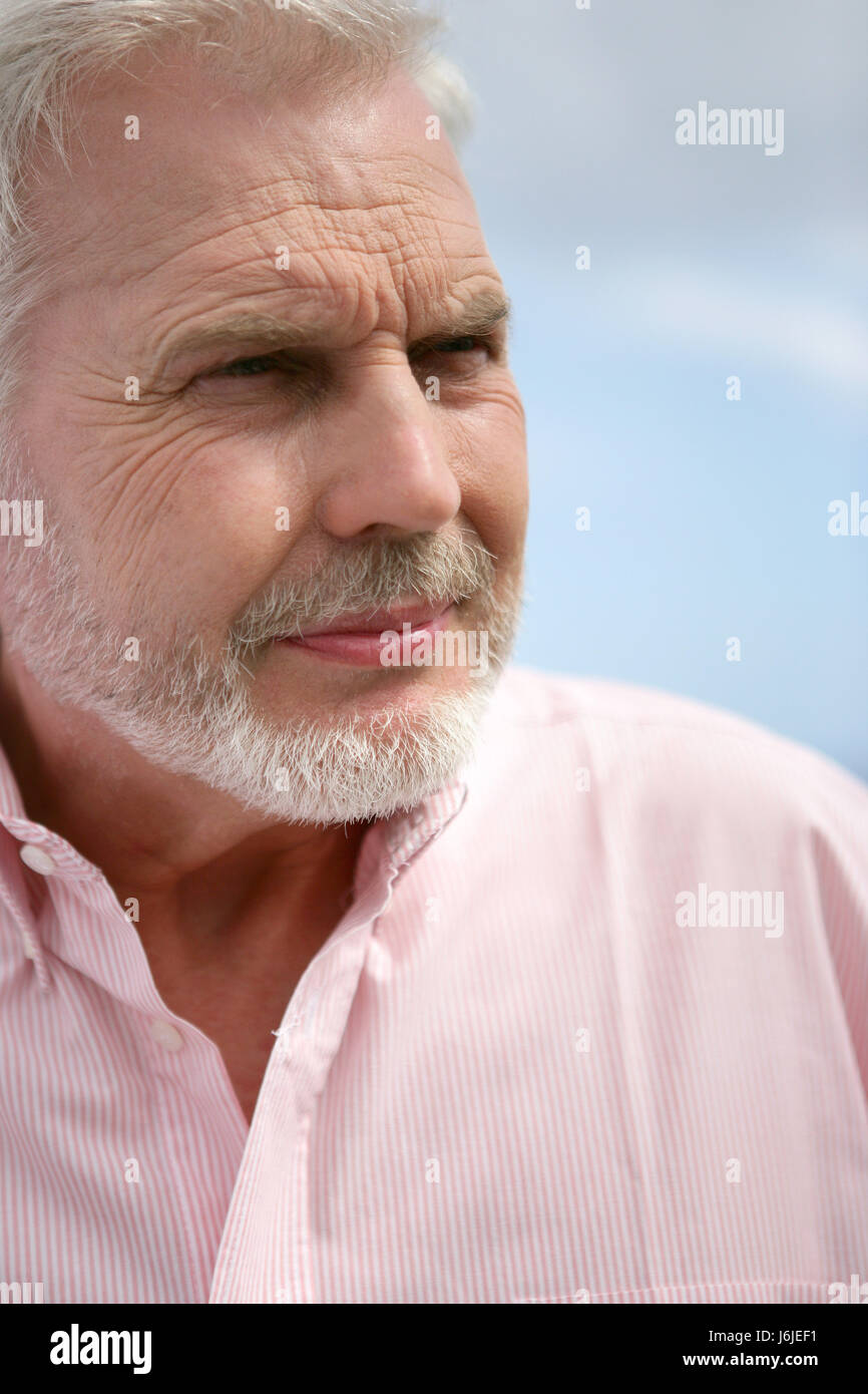 front view seniors senior citizens the elderly elderly people elderly ...