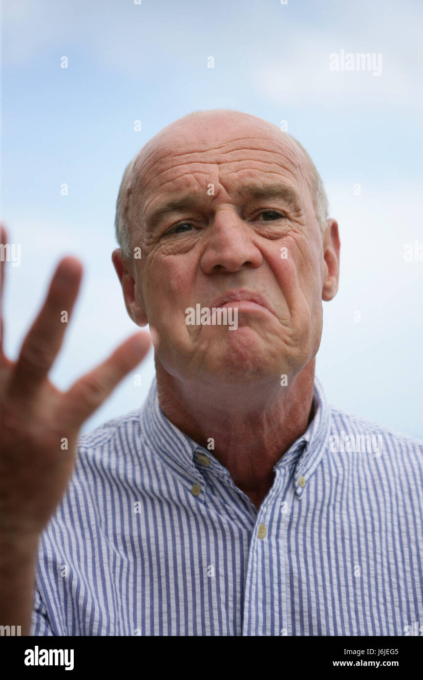 front view seniors senior citizens the elderly elderly people elderly ...