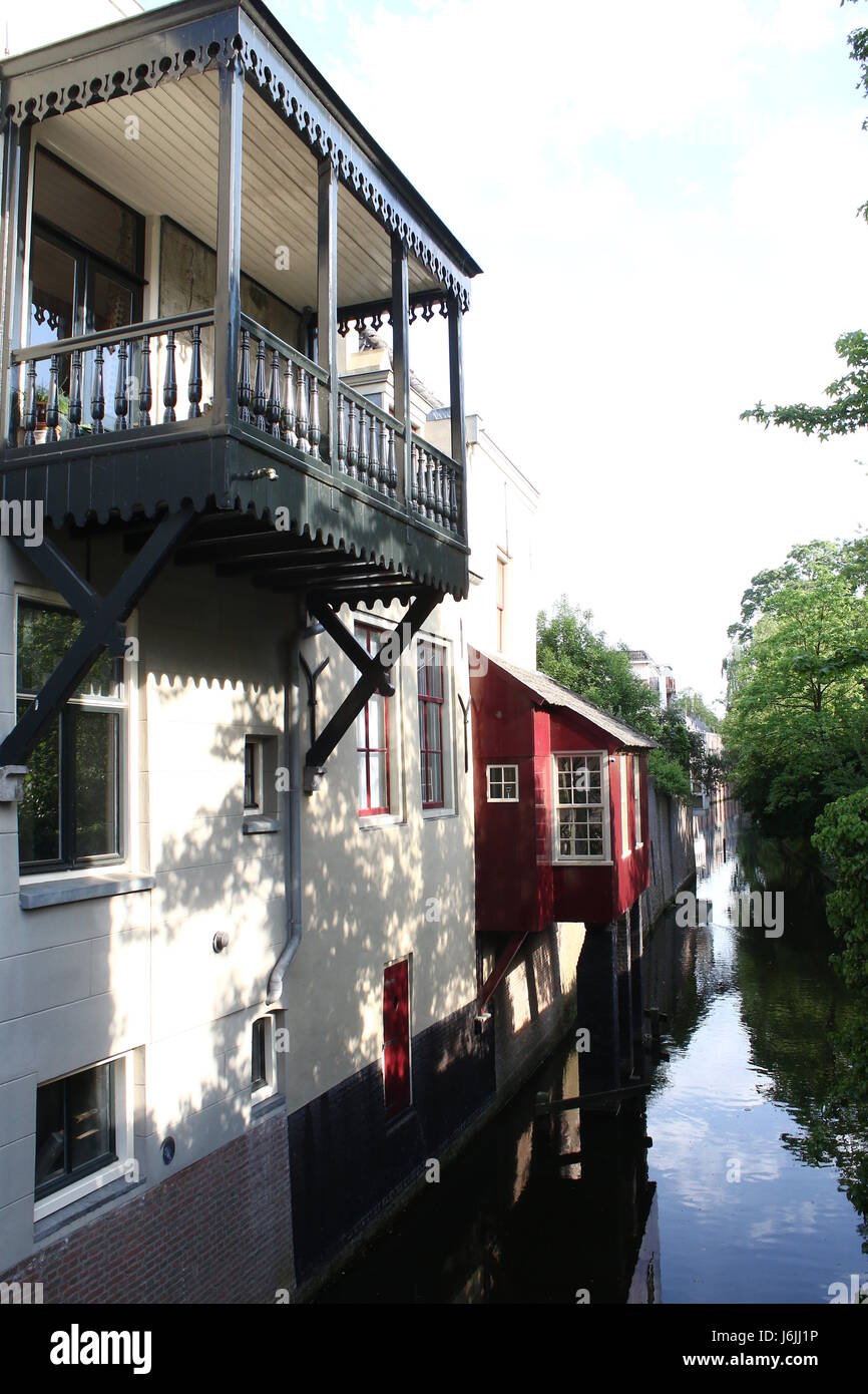 Overhanging house balconies hi-res stock photography and images - Alamy