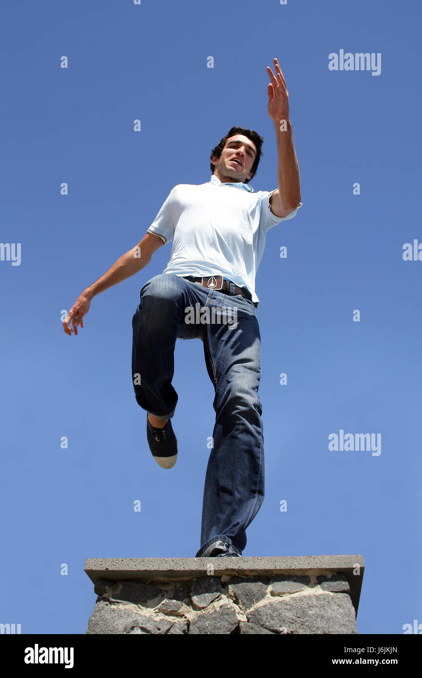 summer summerly dynamics dynamism spring bouncing bounces hop skipping ...