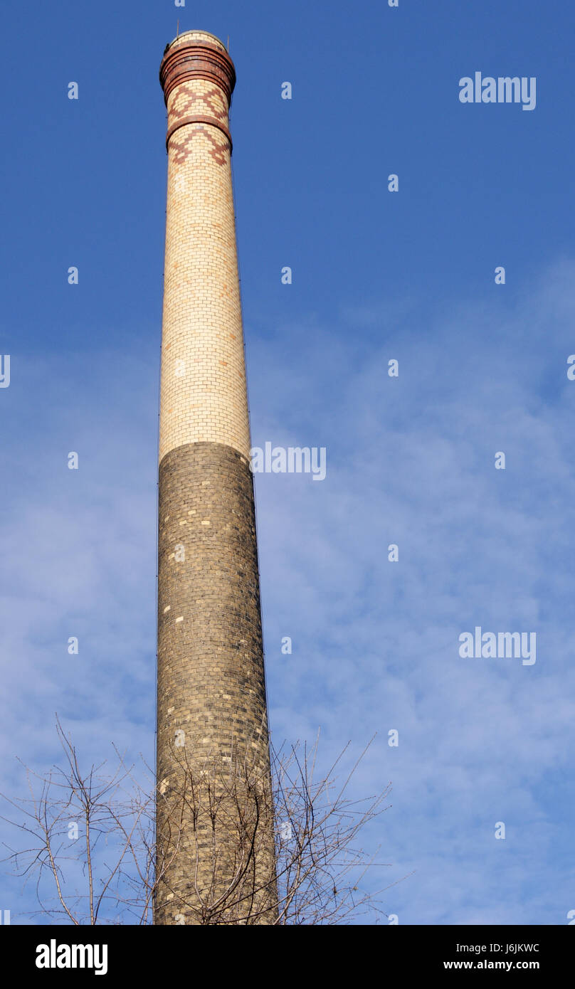 Industrial revolution factory chimney hi-res stock photography and ...