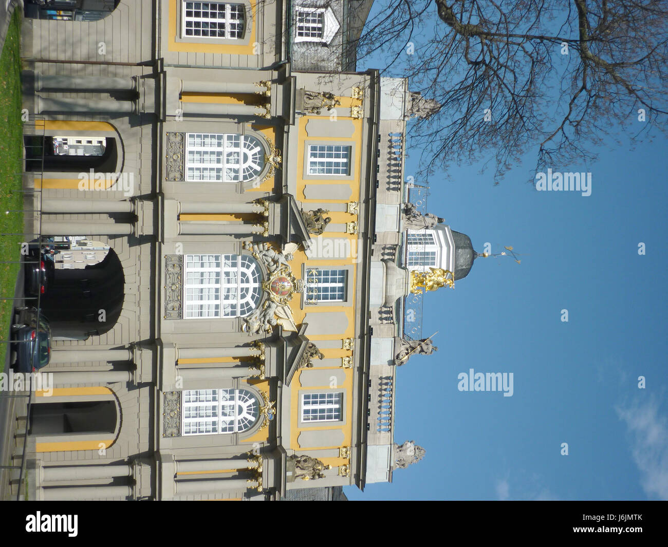facade university educational institution educational establishment ...