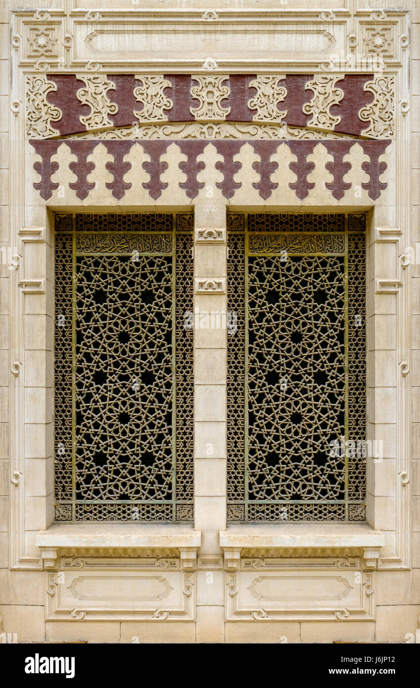Decorative Ancient Islamic Handmade Window Art Stock Photo - Alamy