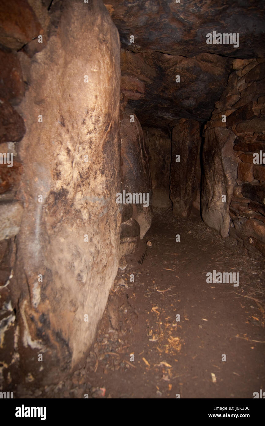 Tumulus drawing hi-res stock photography and images - Alamy