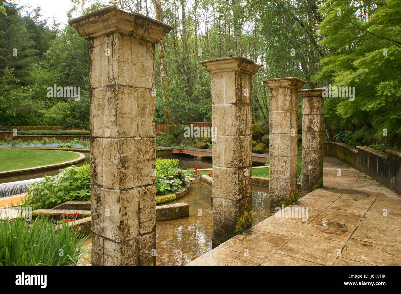garden stone woods pillar column botanical water plant beautiful ...