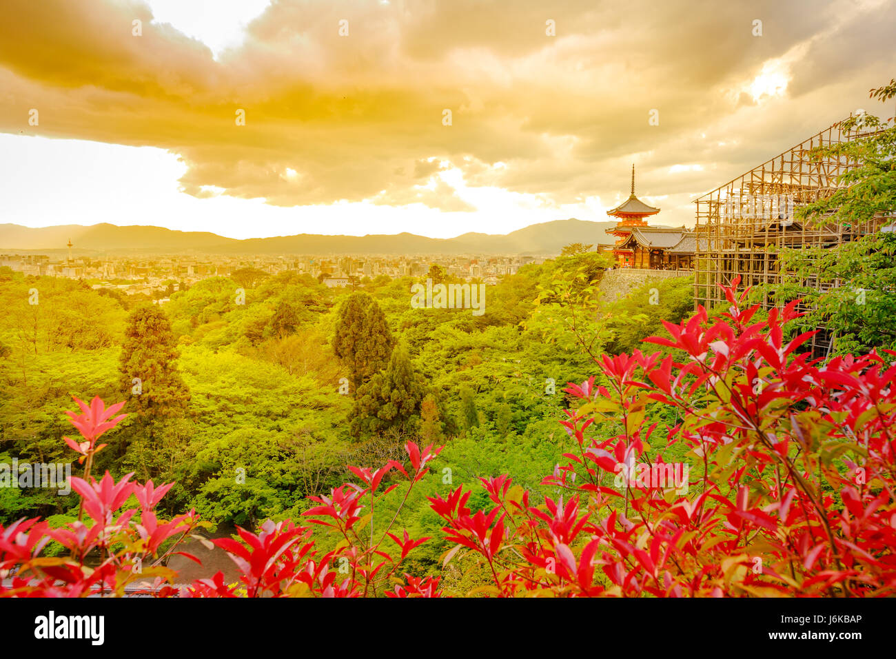 Kiyomizudera temple hi-res stock photography and images - Alamy