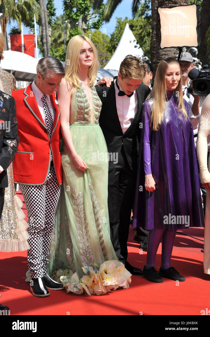 70 Cannes Film Festival 2017, Red carpet film "How to take girls to ...