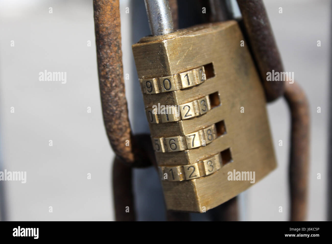 Keyhole surround hi-res stock photography and images - Alamy